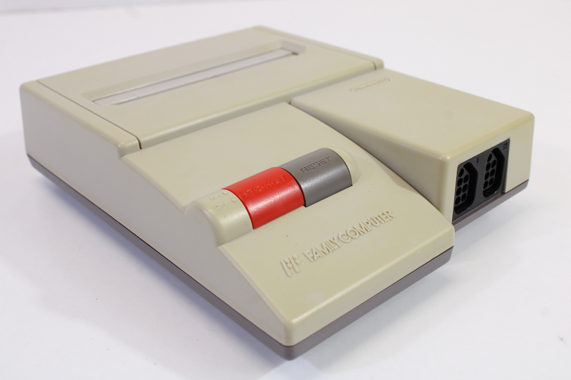 AV Famicom Console “New Famicom” Controller x1 AC Adapter AV Cable ...