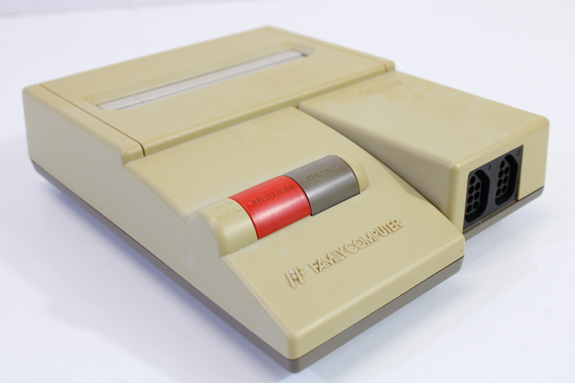 AV Famicom Console “New Famicom” Controller x1 AC Adapter AV Cable ...